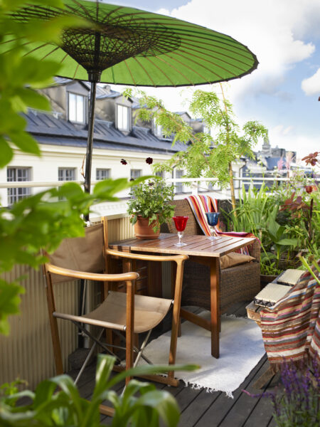 10 Irresistable Terrace Designs for Fresh and Dynamic Apartments