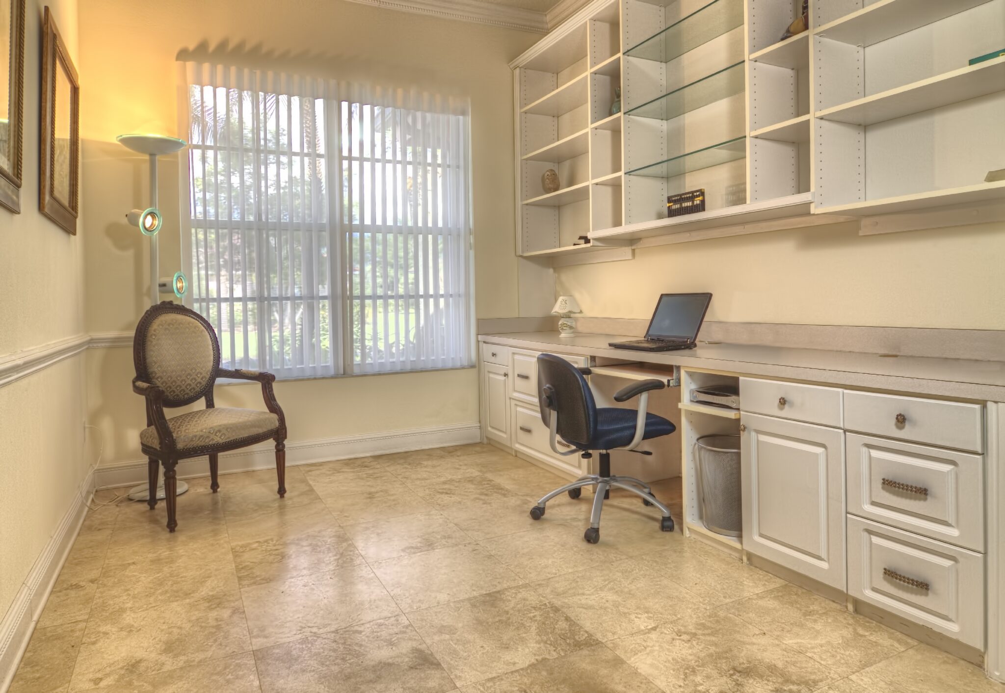 10 Luxurious Ways to Decorate with Travertine in your Interiors