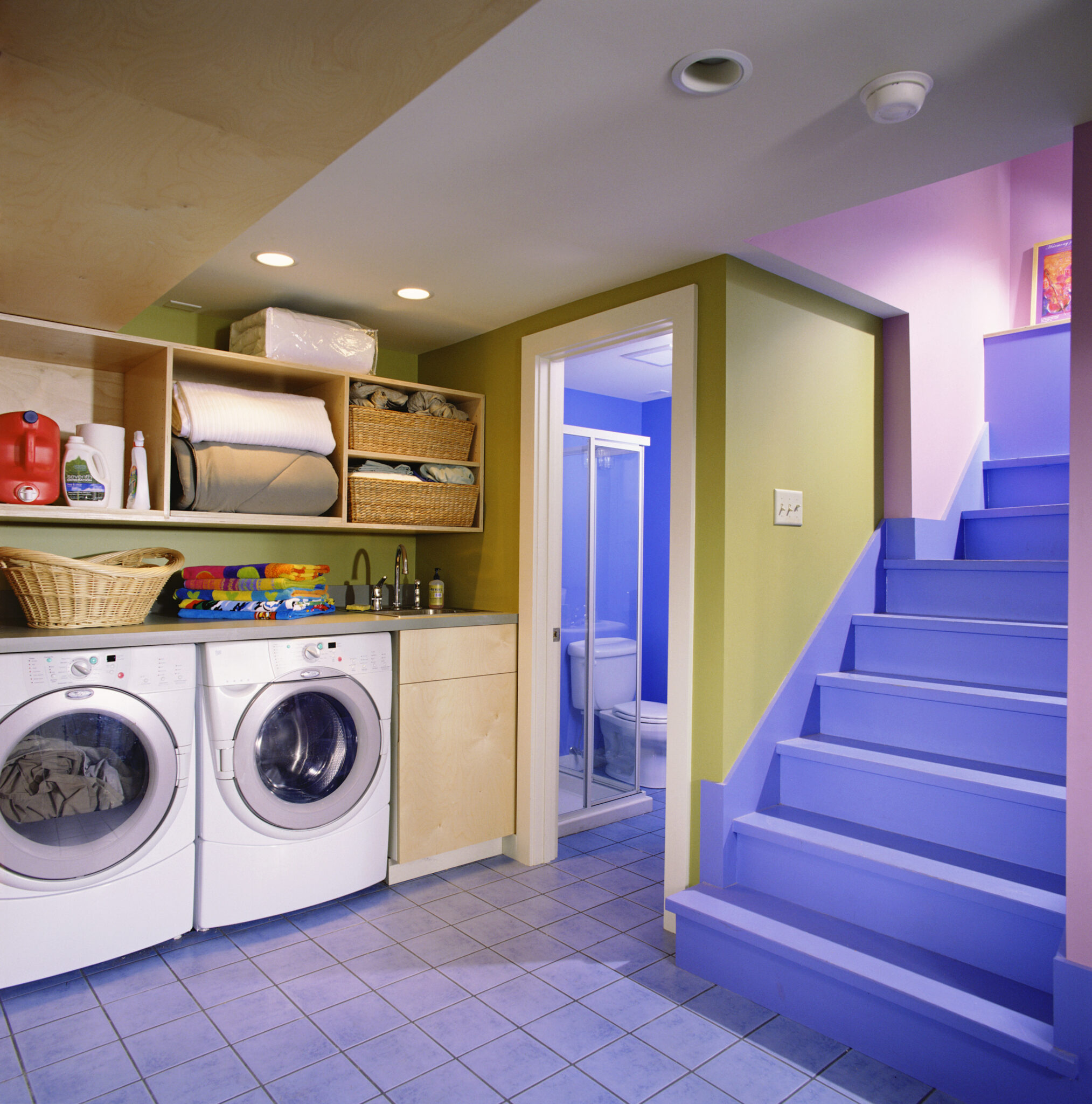 6 Hacks to Maximize Space in Your Small Laundry Room