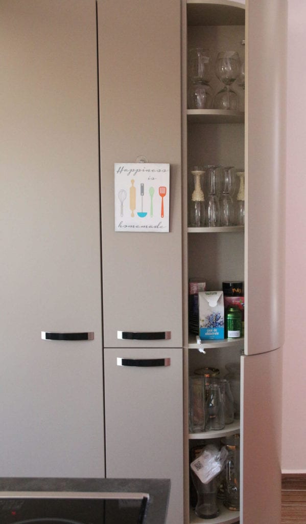 How to Build A TV Studio Kitchen For a Video Recipe Blog