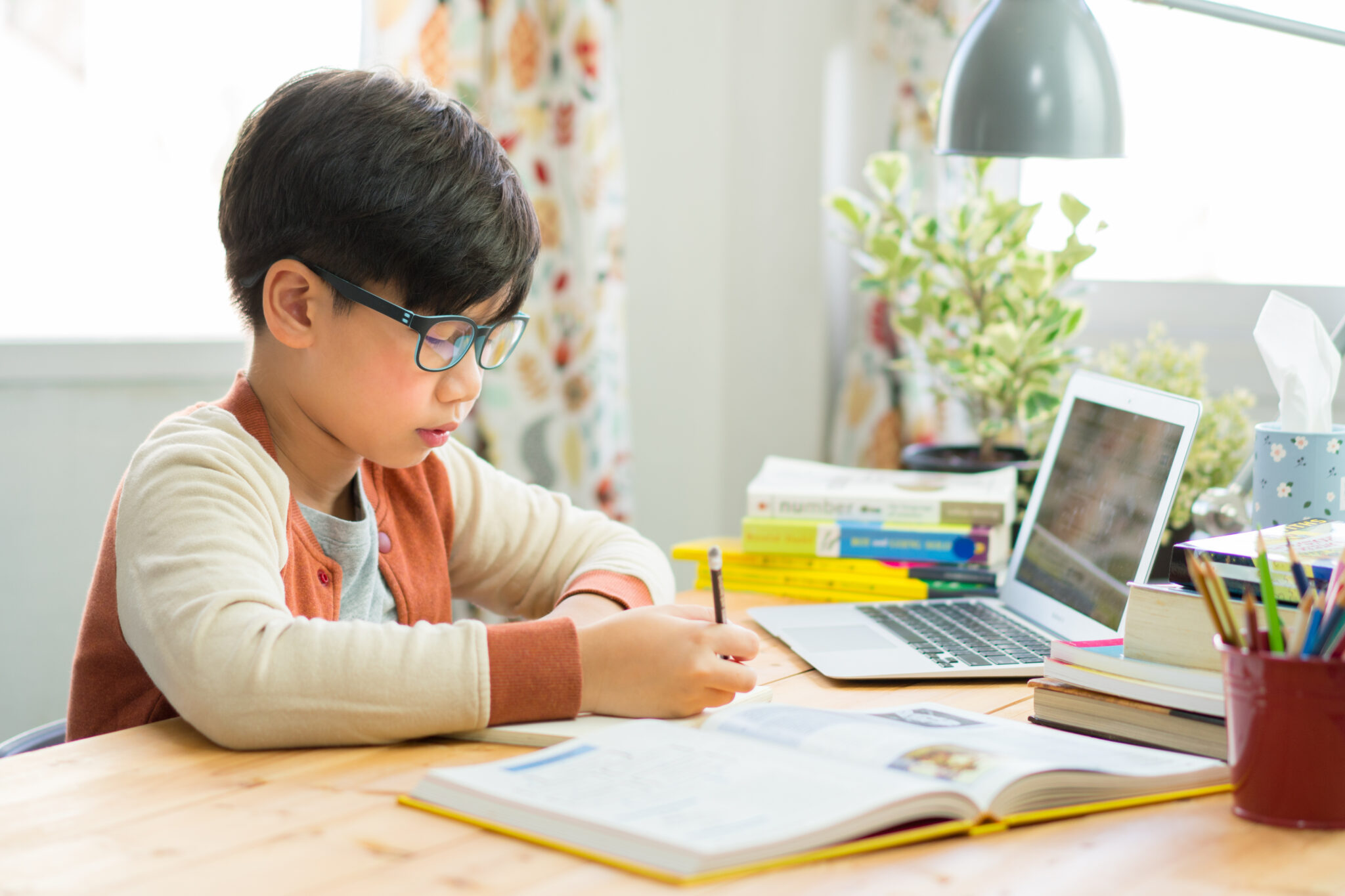 25 Tips to Online School Set Up and Virtual Learning | MYMOVE